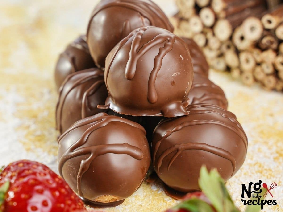 No Bake Chocolate Peanut Butter Cup Truffles - No-Bake Dessert Recipes