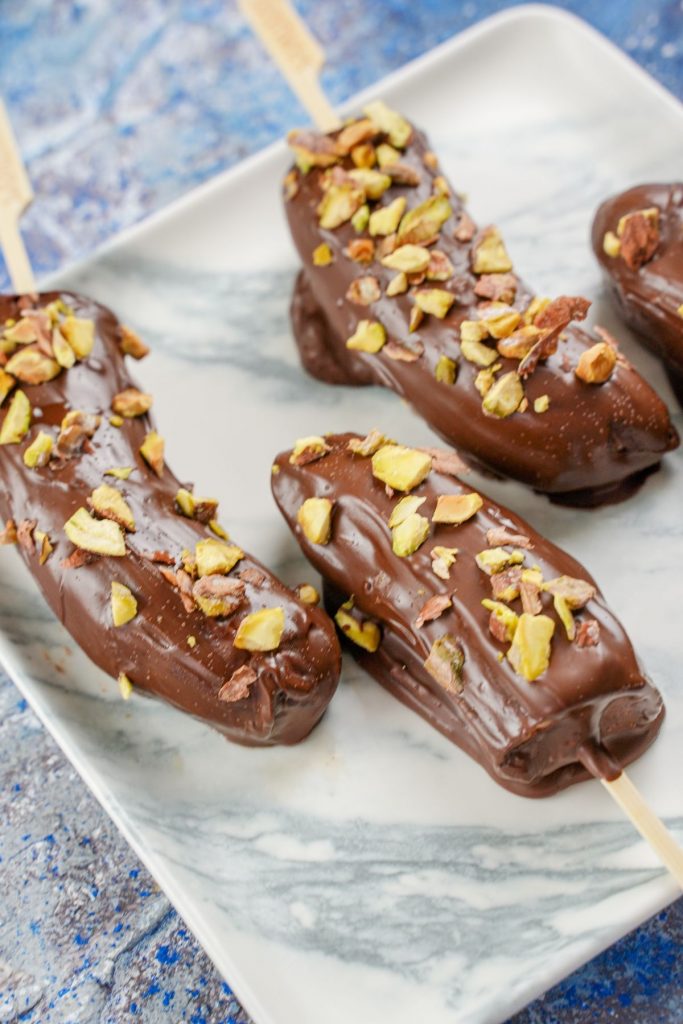 Easy Chocolate Dipped Frozen Bananas - No-Bake Dessert Recipes