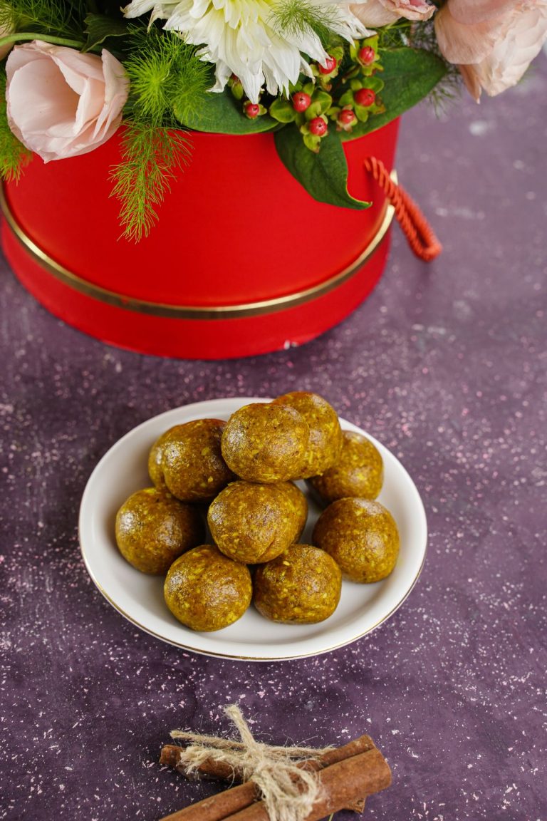 Easy Golden Milk Energy Balls Recipe - No-Bake Dessert Recipes