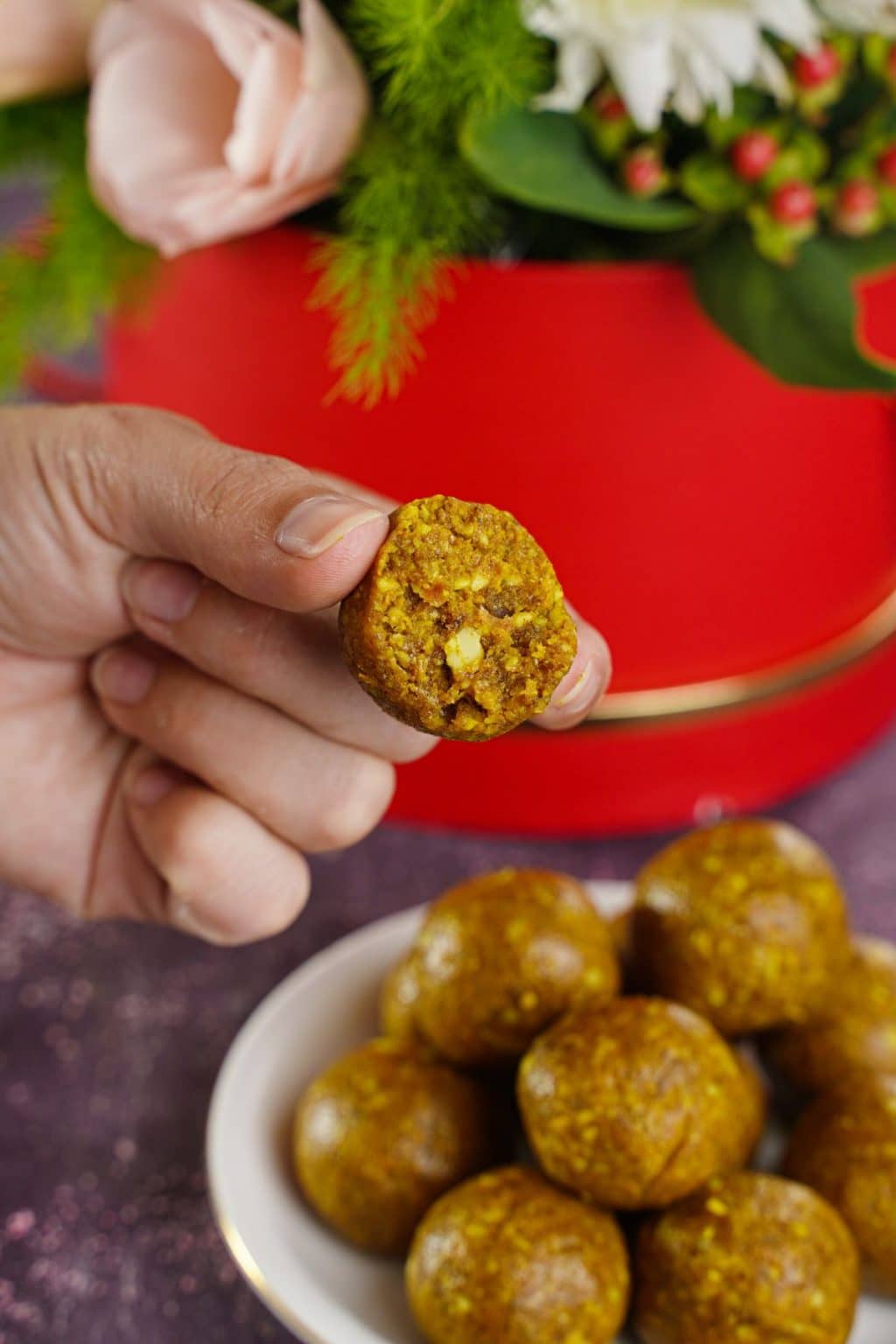Easy Golden Milk Energy Balls Recipe - No-Bake Dessert Recipes