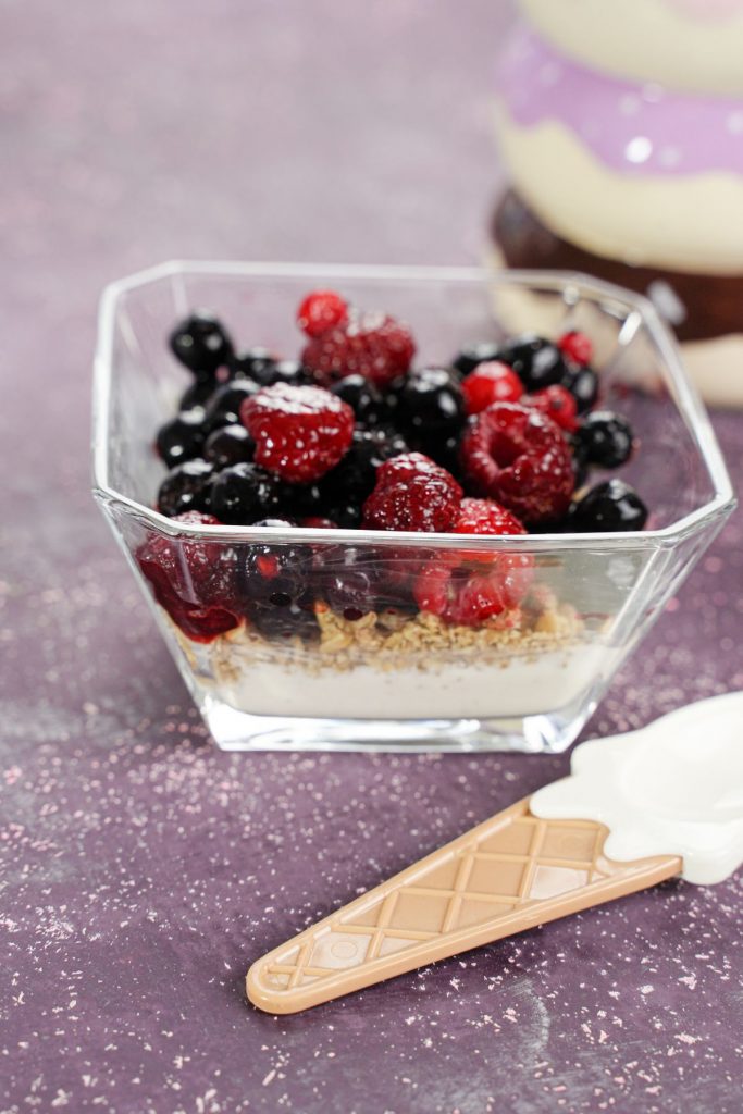 Creamy Layered Yogurt Fruit Parfait - No-Bake Dessert Recipes