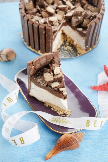 No-Bake Kit Kat Cheesecake - No-Bake Dessert Recipes