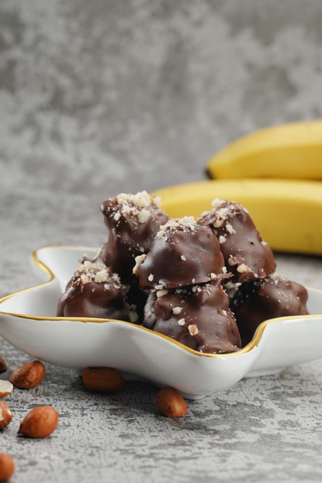 Easy No-Bake Snickers Bites - No-Bake Dessert Recipes