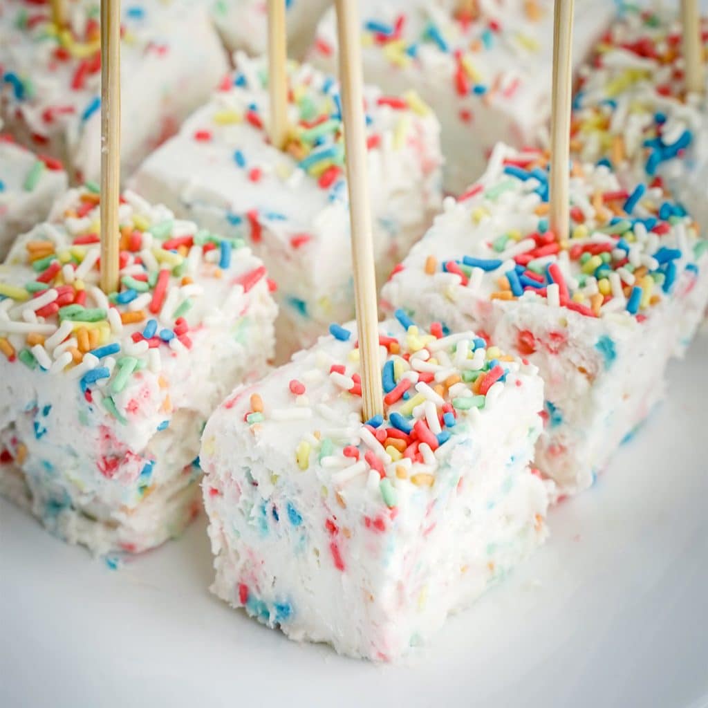 Funfetti Cheesecake Pops: A Deliciously Fun No-Bake Treat - No-Bake ...