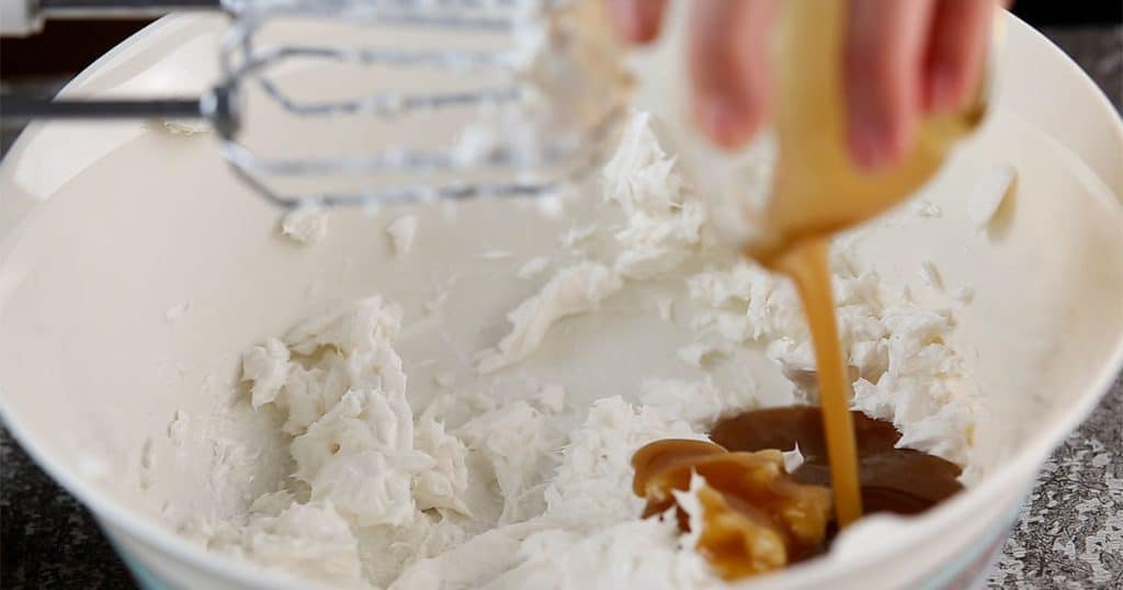 Snickers Dip: A Delicious and Easy-to-Make No Bake Dessert - No-Bake ...