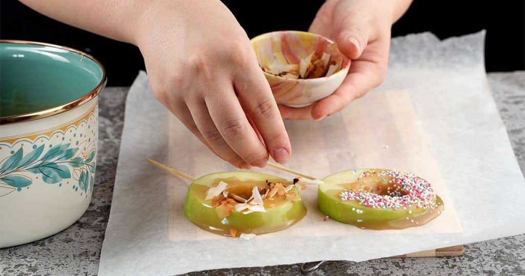 Caramel Apple Slices: A Fun Fall Treat - No-Bake Dessert Recipes