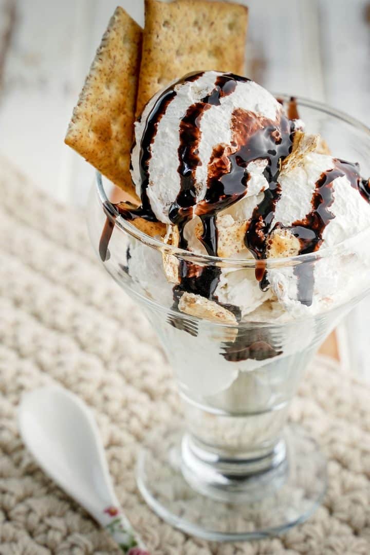 S’mores Ice Cream Recipe: Easy, No-Churn & Delicious - No-Bake Dessert ...