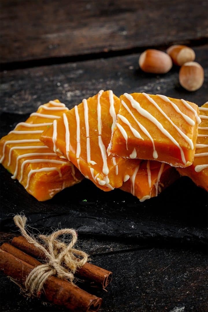 Easy Fall Fudge Recipe - Pumpkin Spice Fudge - No-Bake Dessert Recipes